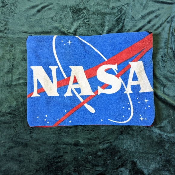 Nasa | Bedding | Nasa Plush Throw Blanket 46x6 Nasa Logovector Meatball ...